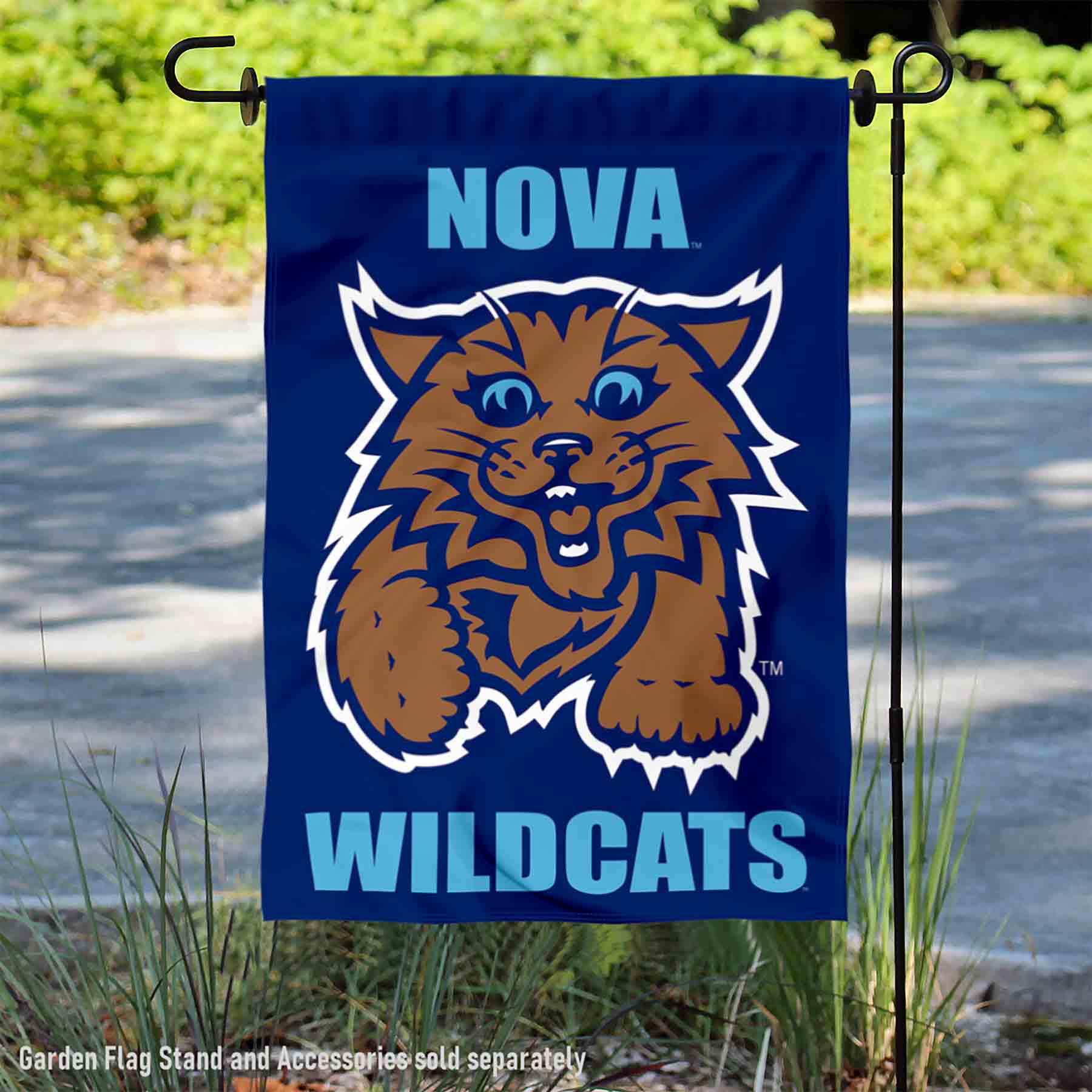 Villanova Wildcats Nova Wildcats Garden Flag and Yard Banner ...