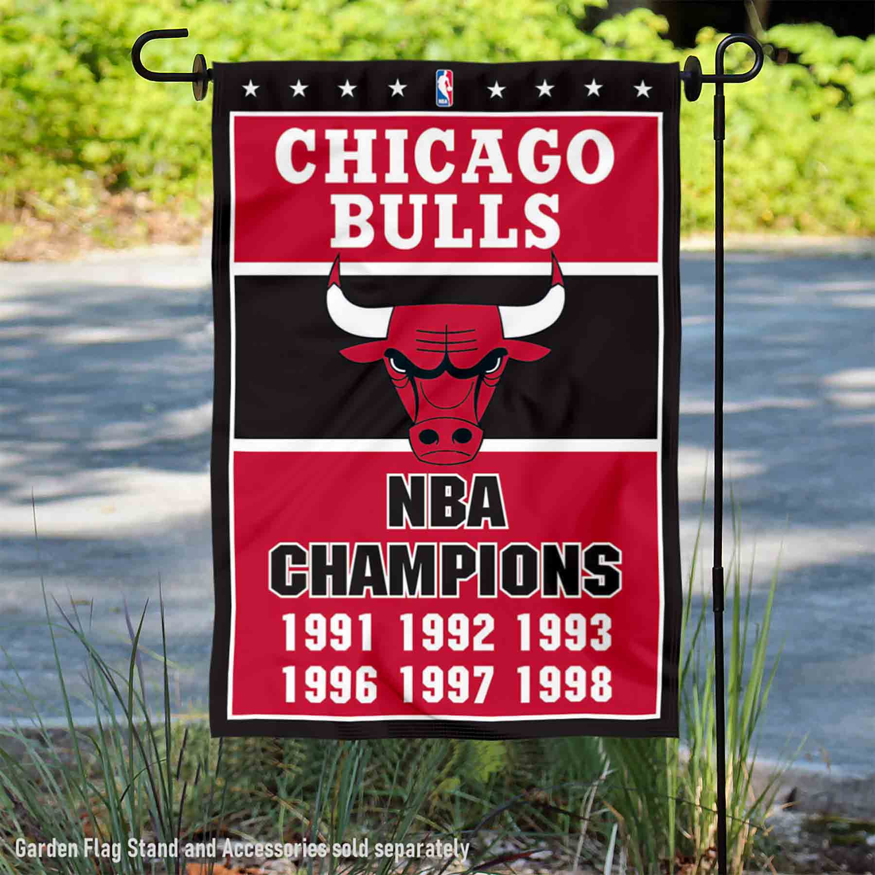 Chicago Bulls 6 Time NBA Champions Garden Flag and Yard Banner ...